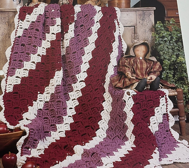 Ravelry: 12-Hour Time Savers: Zig-Zag Shells pattern by Carol Smith