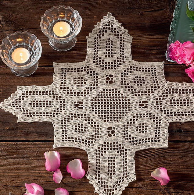 Ravelry: Deckchen in Kreuzform pattern by D. Starke