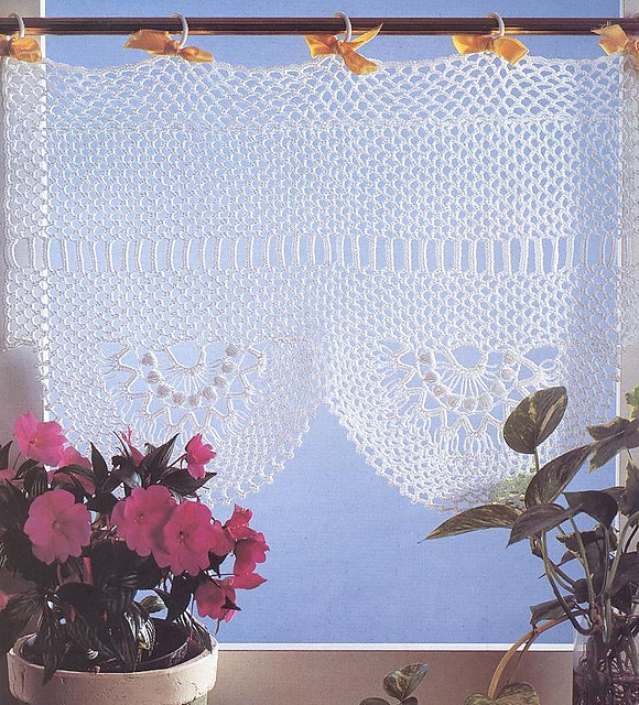 Ravelry: Cafe Curtain pattern by Les Editions de Saxe