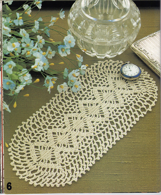 Ravelry: Small Oval Doily pattern by Les Editions de Saxe