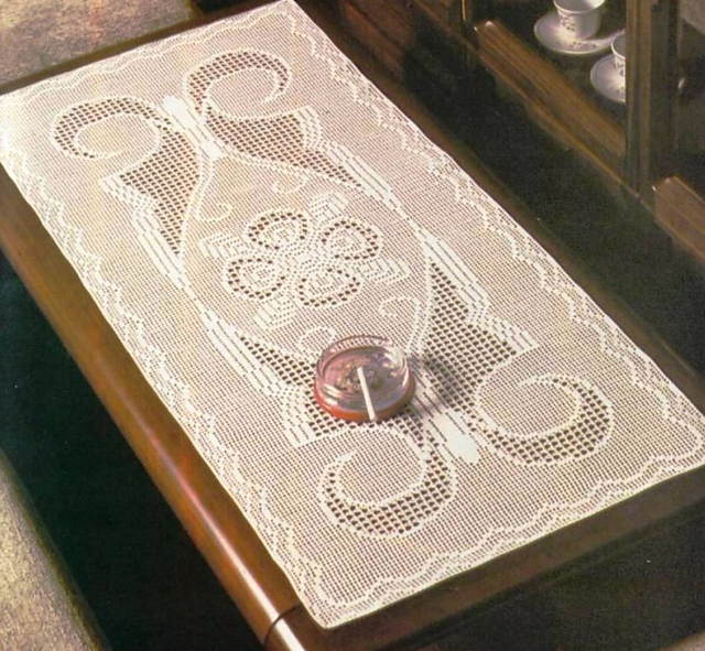 Ravelry: Net Stitch Table Cover pattern by Les Editions de Saxe