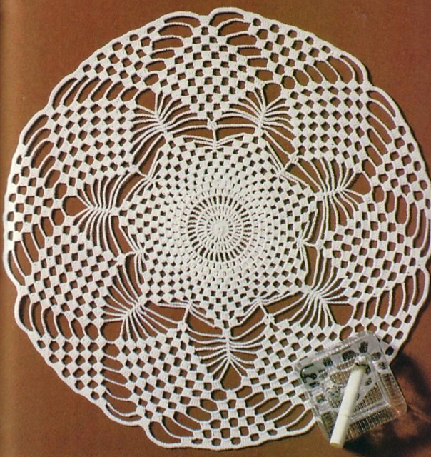 Ravelry: Doily Cobweb pattern by Les Editions de Saxe