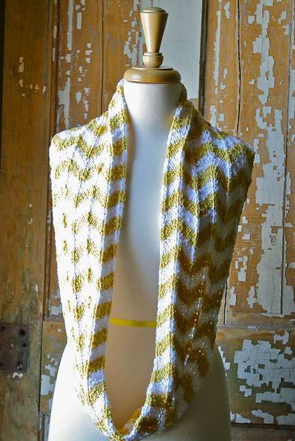 Ravelry: Good Day Sunshine Cowl pattern by Betsy Sieck