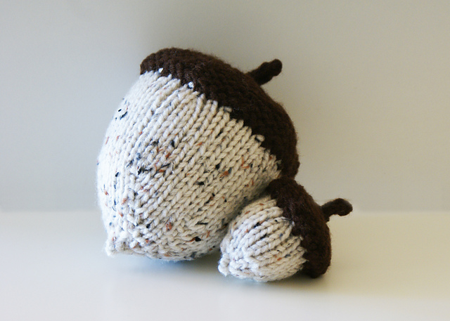 Ravelry: Stuffed Knit Acorns pattern by Erin Black