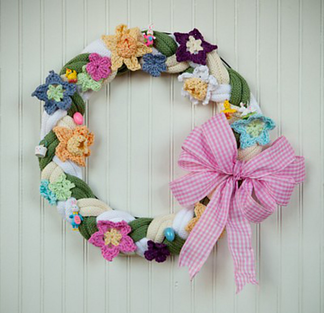 Ravelry: Spring Wreath pattern by Edie Eckman