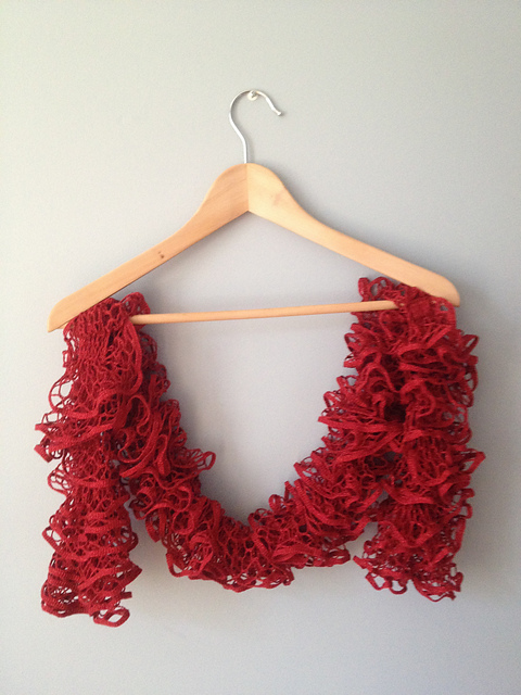 Ravelry: eegooc's Frilly Scarf