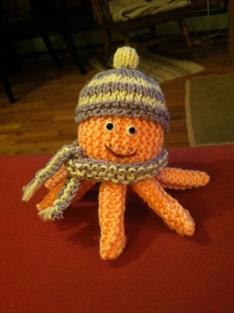 Ravelry: Jolly Octopuses pattern by Jean Greenhowe