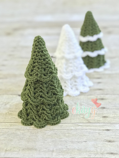 Ravelry: Nesting Christmas Tree pattern by Erin Greene