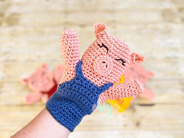Ravelry: Pig Hand Puppet pattern by Erin Greene