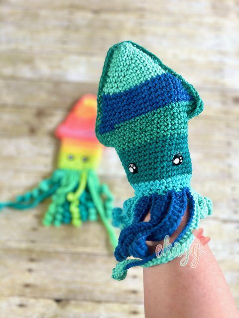 Ravelry: Squid Hand Puppet pattern by Erin Greene