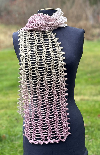 Ravelry: Chain and Shell Scarf pattern by Elaine Phillips