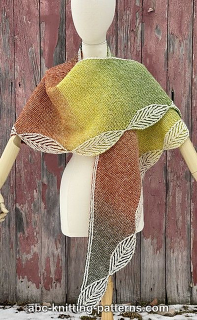 Ravelry: Leaf Border Short Rows Brioche Shawl pattern by Elaine Phillips