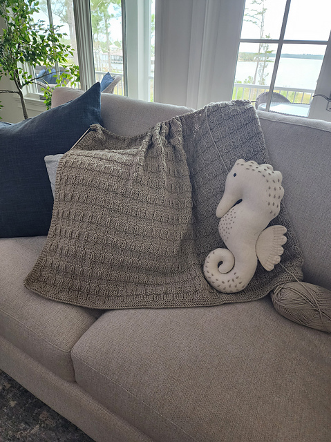 Ravelry: elaineponcegaudin's Anna and Cameron's The Days to Come