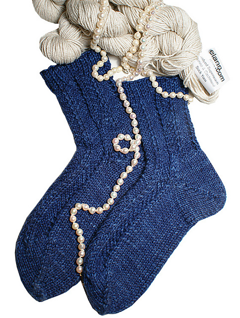 Ravelry: Toe-Up Chevron Socks pattern by Debbi Young