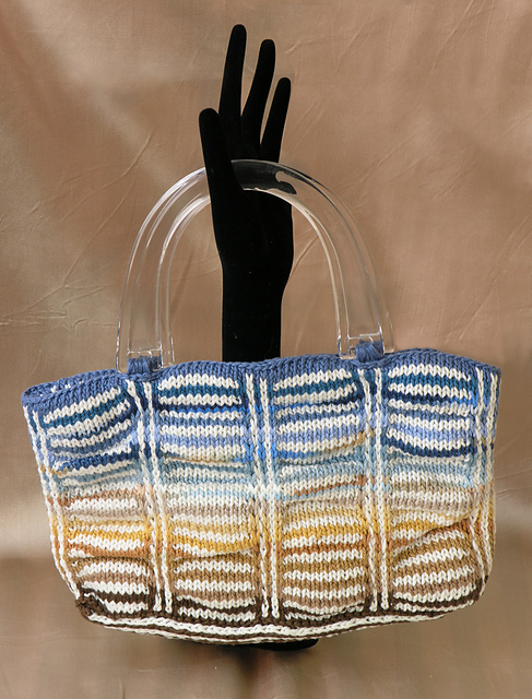 Ravelry: Stash-Buster Bag pattern by Fiona Mill