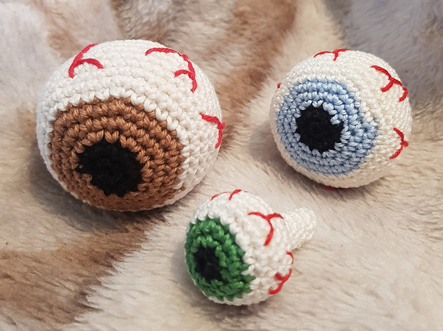 Ravelry: Eyeballs for Halloween pattern by Elise J. Mann