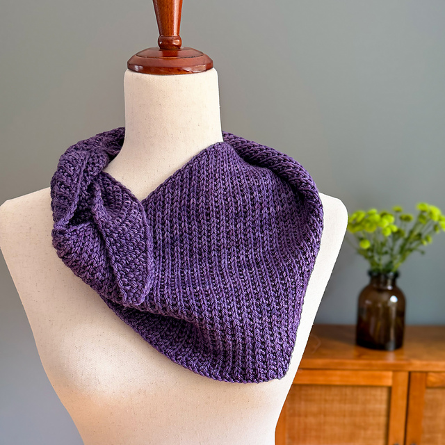 Ravelry: Sidekick pattern by Elizabeth Smith