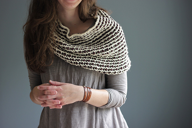 Ravelry: Cobbles Cowl pattern by Elizabeth Smith