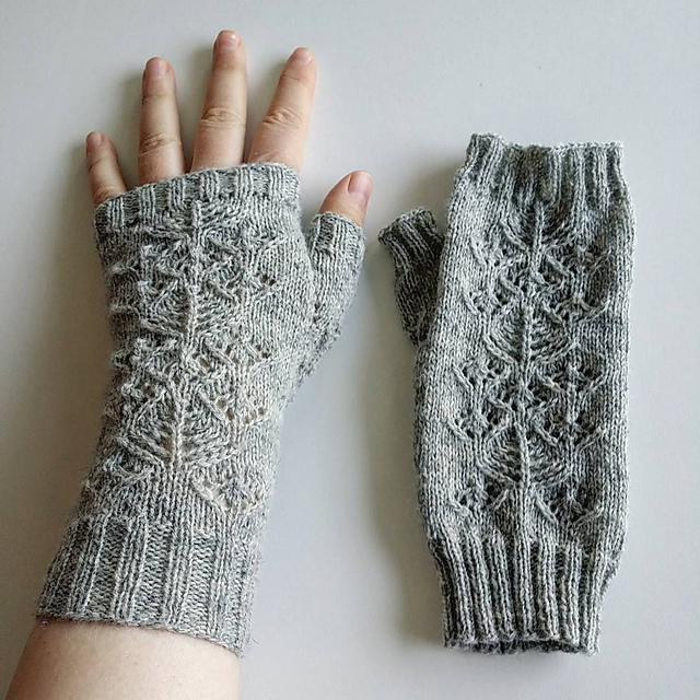 Ravelry: Shellies pattern by A Passion For Lace...