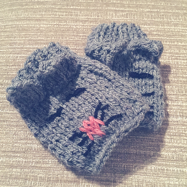 Ravelry: Kitten Mittens pattern by Stitch and Kitchen