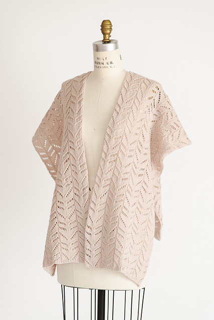 Ravelry: Cygnus pattern by Kirsten Hipsky