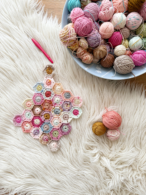 Ravelry: Mini Scrap Yarn Hexagons pattern by Emma Carter