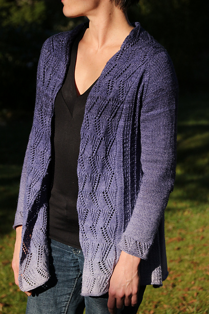 Ravelry: Lisa pattern by Marion Crivelli