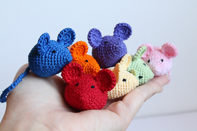 Ravelry: Tiny Crochet Mouse pattern by Diana Moore