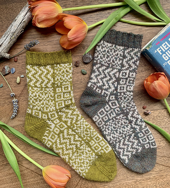 Ravelry: All Together Socks pattern by Enda Taylor