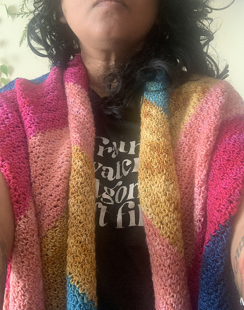 Ravelry: ennaih's Rainbow Showers Scarf