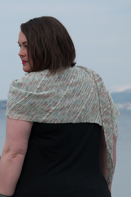 Ravelry: Lenio Shawl pattern by Joy of Motion Crochet | Janne Kleivset