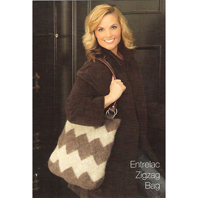 Ravelry: Entrelac Zigzag Bag pattern by Gwen Bortner