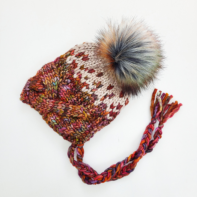 Ravelry: Quinn Cable Bonnet pattern by CraftsEverywhere