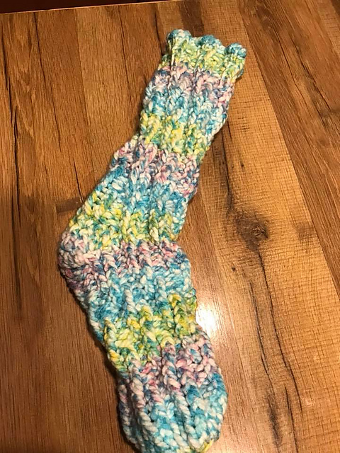 Ravelry: Twisted Tube Sock with Heel Shaping pattern by froggin designs