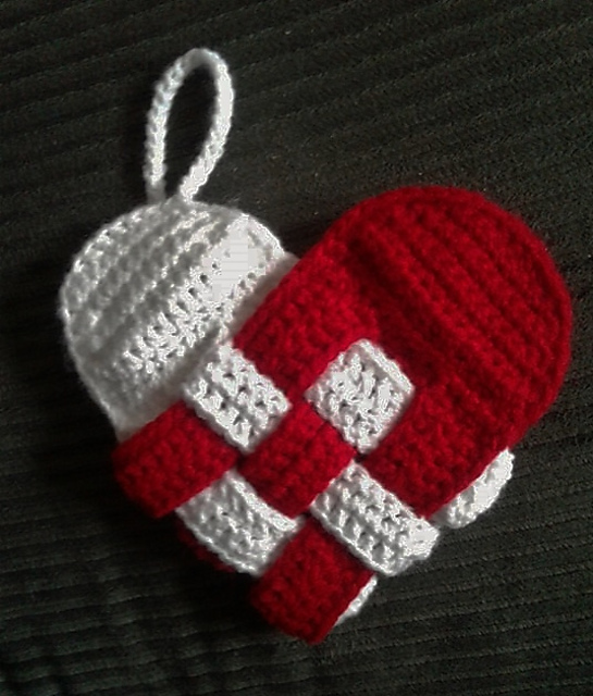 Ravelry: Danish Weaving Heart pattern by Erika Saylor