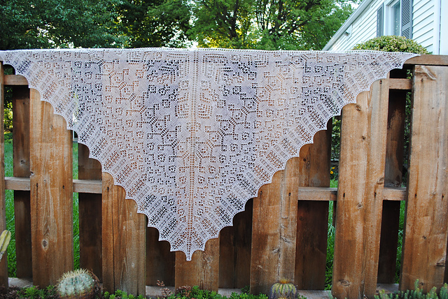 Ravelry: Fiona pattern by Renee Linville