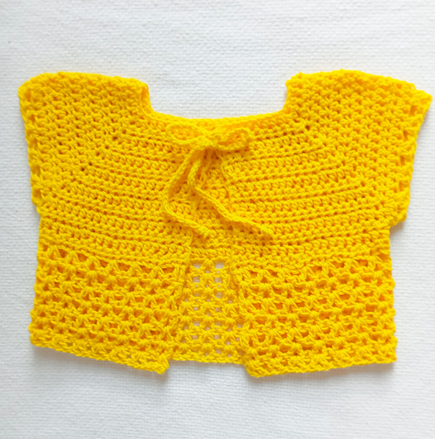 Ravelry: Divante Cardigan for Baby pattern by Esther Kate