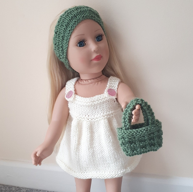 Ravelry: Cypress Bag for Doll pattern by Esther Kate