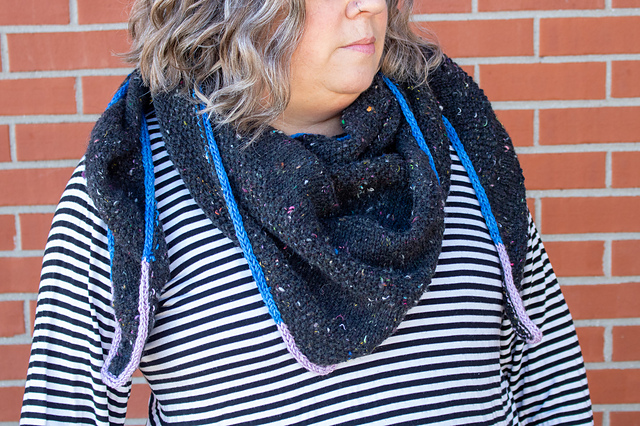 Ravelry: Pointedly Shawl pattern by Lynne Sosnowski