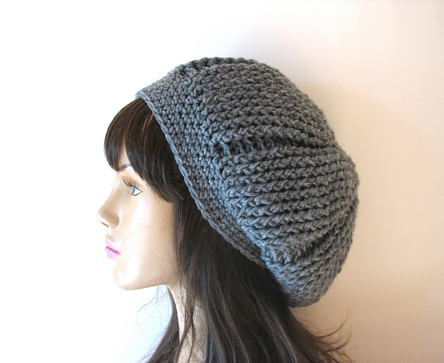 Ravelry: Reversible hat pattern by Eva Unger