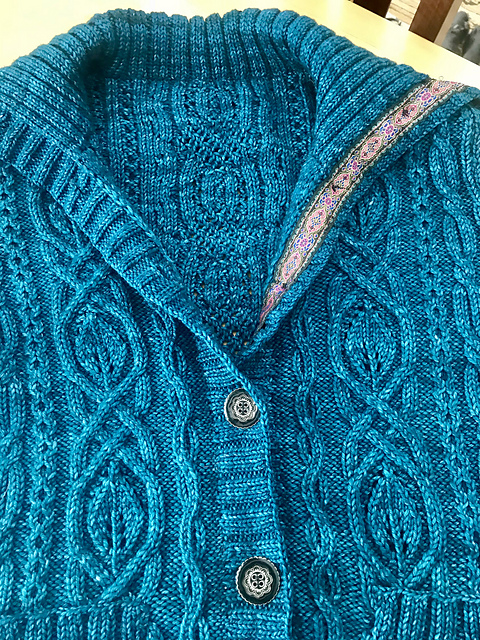 Ravelry: excalibur0136's A sweater for Mom