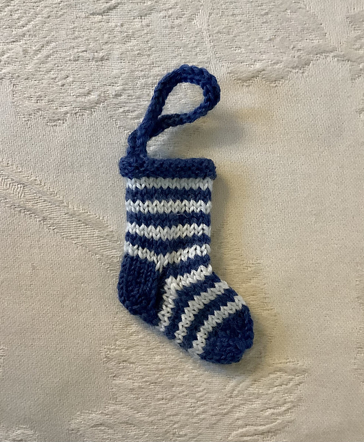 Ravelry: fabbydoo's Socks #8: Flying Dutchman (SM16 test knit)