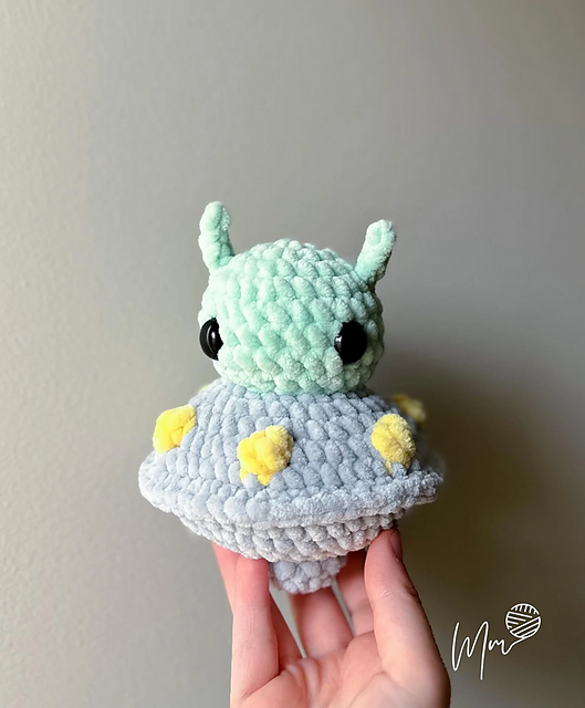 Ravelry: Space Invader Weebee pattern by Meg Stiles