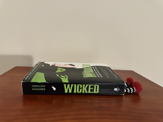 Ravelry: Wicked Witch of the East Bookmark pattern by Ana Maria Liasch ...