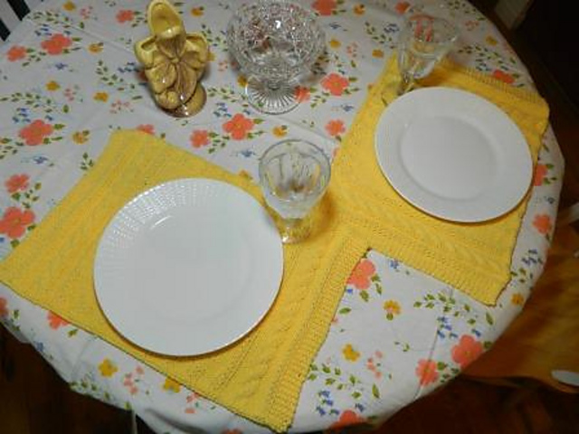 Ravelry: Summer Bliss Place Mat pattern by Debbie Trainor