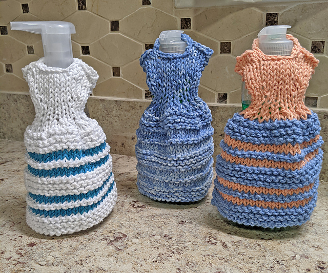Ravelry: Ordinary Days Dress Dishcloth pattern by Debbie Trainor
