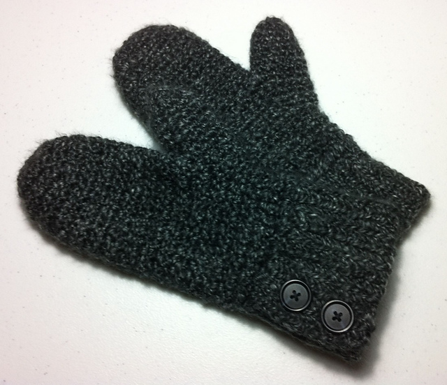 Ravelry: Double-Button Ribbed Cuff Mittens pattern by Pro-Bee Crochet