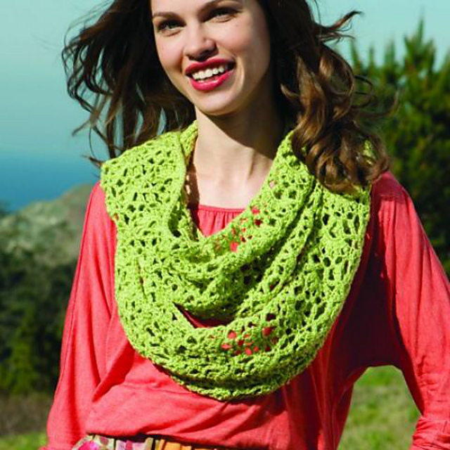 Ravelry: Infinity Scarf pattern by Shannon Mullett-Bowlsby
