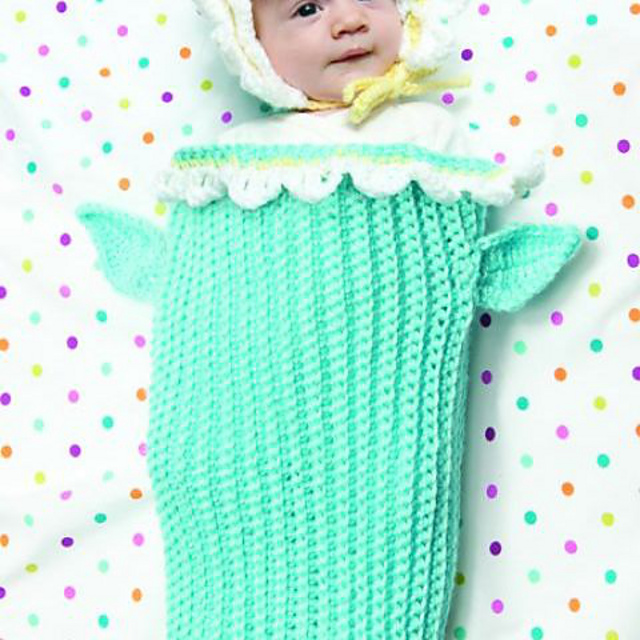 Ravelry: Daisy Cocoon and Hat pattern by Sandy Powers