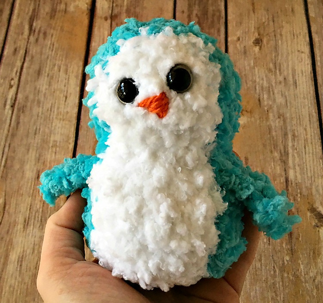 Ravelry: Buttercup Penguin Pal pattern by Amanda Saladin